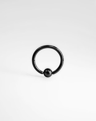 Magnífico aro sin fin con bola fija